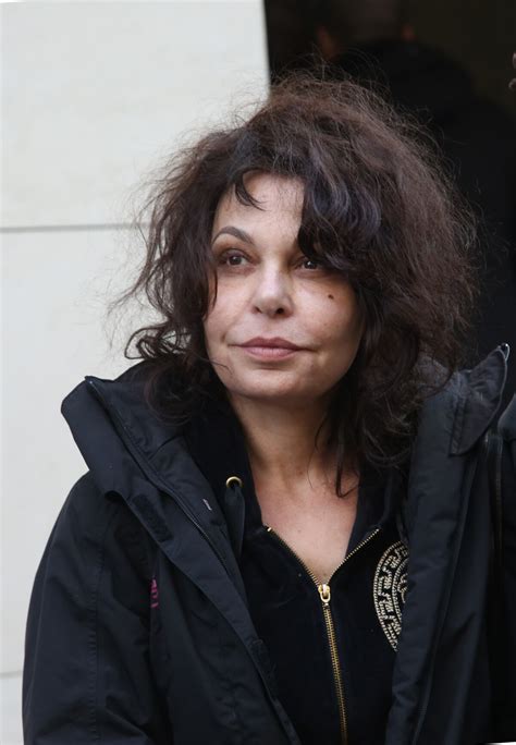 Photo Exclusif Isabelle Mergault à Paris Le 4 Avril 2016 Purepeople