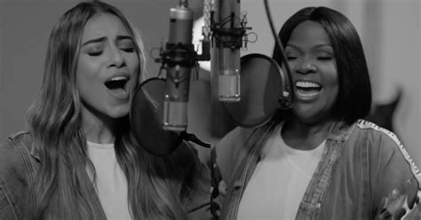 Gabriela Rocha Lança Believe For It Com Cece Winans News Gospel