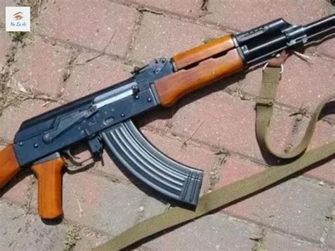 So sánh súng trường CKC và AK 47 Cấu tạo giống và khác nhau Holaai org