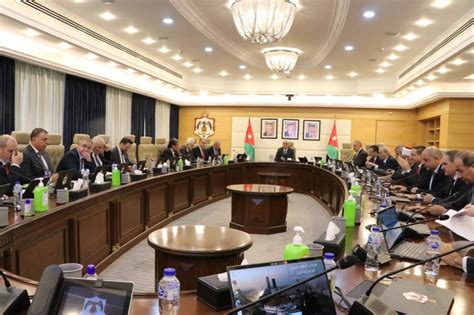 مجلس الوزراء الأردني يقر خارطة تحديث القطاع العام صحيفة الخليج