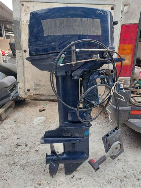 Продавам извънбордов двигател YAMAHA 25HP в добро състояние с дълъг