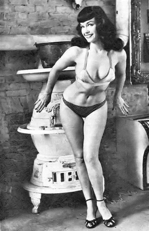 Bettie Page Tumbex