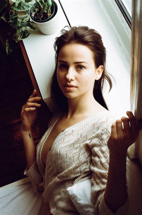 Leticia Peres Topless Photos The Fappening