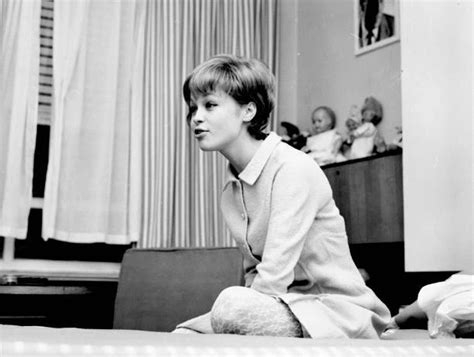 The Spanish Singer And Actress Marisol At Her Home 1965 Old Photo 2 9 00 Picclick Au