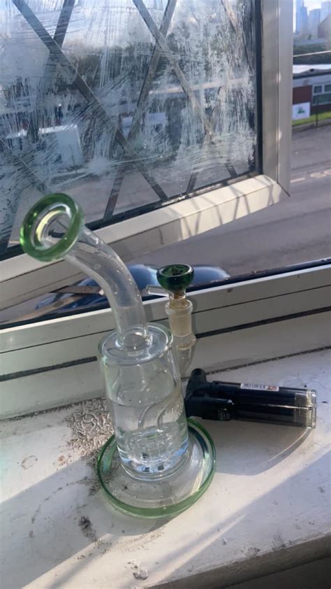 New Bong R Weed