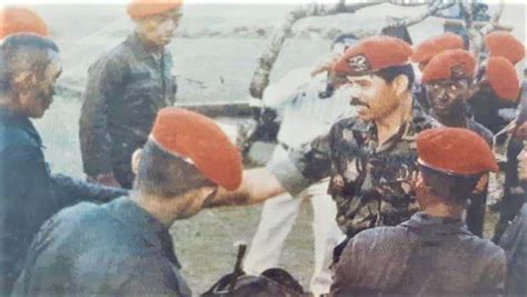 Kisah Jenderal TNI LB Moerdani Lempar Baret Merah Pemberian Brigjen TNI