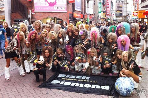 画像1114 渋谷を賑わす 進化系黒ギャル”の実態 10年の月日を経てブーム再燃 モデルプレス