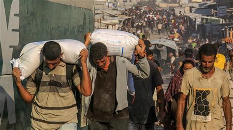 Светската програма за храна дистрибуираше брашно на семејствата погодени од глад во Хан Јунис