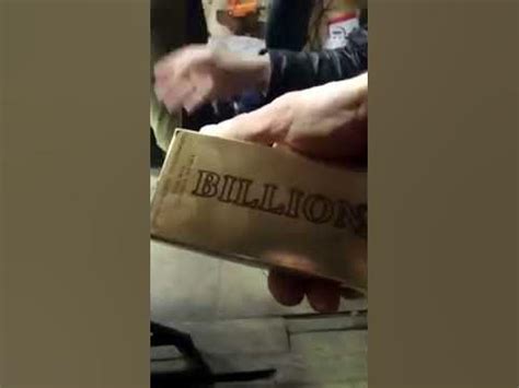 Дерзкий парфюм. #архангельск #shorts - YouTube
