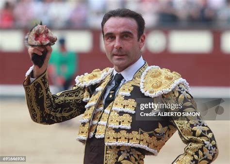 Enrique Ponce Photos Photos And Premium High Res Pictures Getty Images