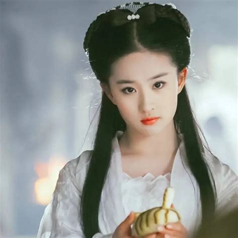 滤镜”多少女明星的保护色，刘亦菲的大腿才是观众的喜爱 人物集