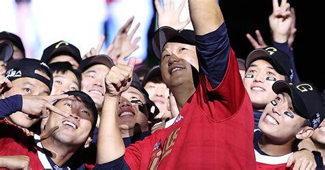 [포토s] 이대호 은퇴 기념 셀피