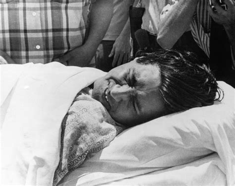 Cesar Chavez Photos Look Back On The Civil Rights Leaders Legacy