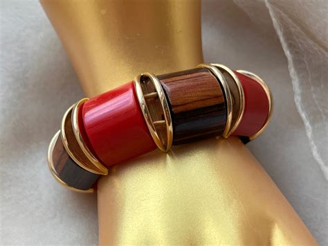 Vintage Bakelite Catalin Red Marble Laminated Wood Elastic Stretch Gold
