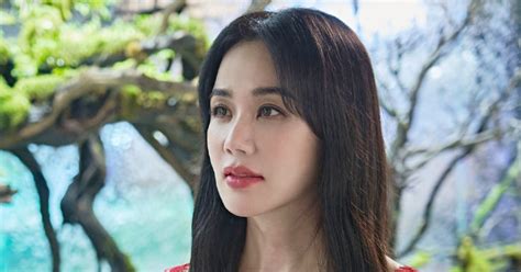 모니카 벨루치 뺨치는 미모의 50대 사기꾼 여성 삶은영화