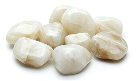 Milky Quartz Crystal Information Facts And Photos Rock And Mineral