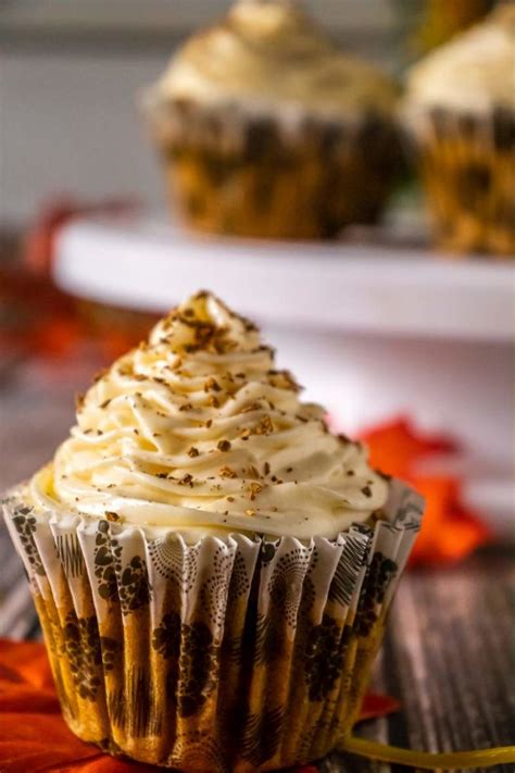 Pumpkin Spice Cupcakes With Cream Cheese Frosting Recipemagik