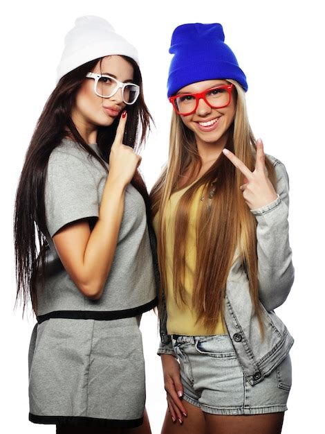 Concept De Style De Vie Et De Personnes Deux Jeunes Amies Debout à