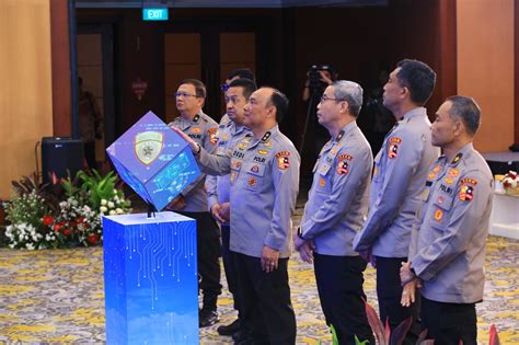 ssdm polri luncurkan super apps satu sdm inovasi perkuat manajemen sdm