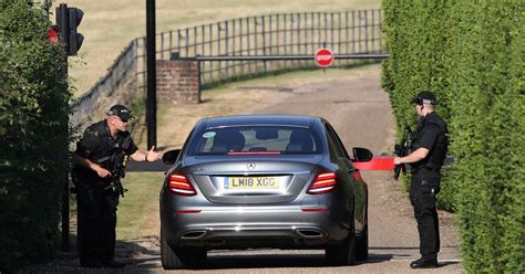 Chequers Brexit Summit Theresa May Braced For Ambush And Resignations