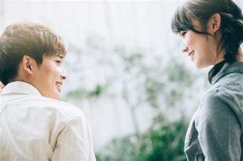 彼女がいる人の特徴とは？彼女がいない人との違いや、彼女がいる人を好きになったときの対処法を紹介 コイパス By Omiai