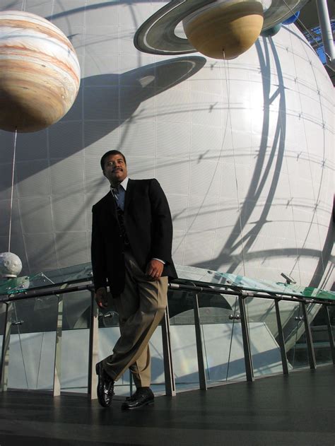Dr Neil Degrasse Tyson To Present An Astrophysicist Goes To The