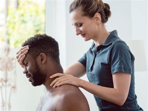 Osteopathy Treatment First Osteo Session Angel Islingon London