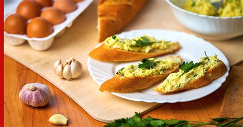 30 минут на кухне еврейская закуска из сыра и яиц с чесноком Информационное агентство Деловой