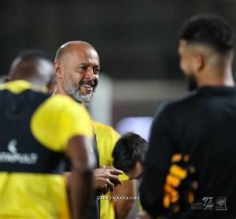 بنزيما وحمد الله يقودان تشكيل الاتحاد المتوقع أمام التعاون