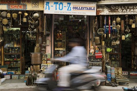 Chor Bazaar Mumbai A Photo Walk Through And Guide