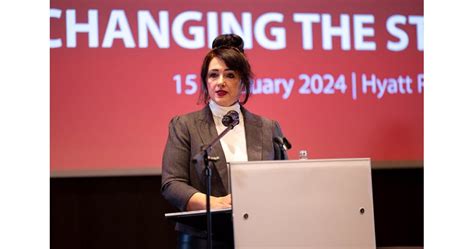 Еврокомисар Дали България има още работа по равенството на половете