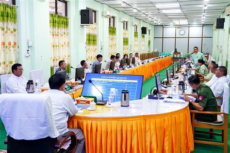 မကွေးတိုင်းဒေသကြီးဝန်ကြီးချုပ် ဦးတင့်လွင် ဝါဆိုသင်္ကန်းဆက်ကပ်လှူဒါန်းပွဲ အခမ်းအနား အောင်မြင်စွာက