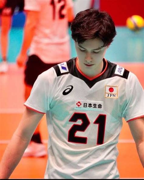 【画像】高橋藍選手はハーフクォーター兄弟・家族構成まとめ