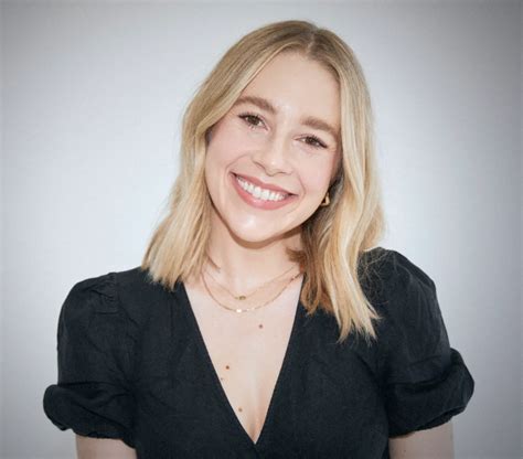 Meet Pedro Pascals Sister Actress And Model Lux Pascal Elle