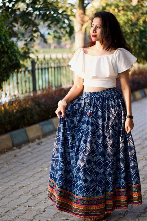 Crop Top Fashion Trend Look 2 Kashmira Lad Indian Blogger