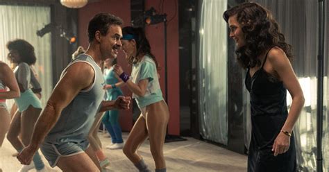 “physical” Se Reveló La Fecha De Estreno Y El Primer Vistazo De La