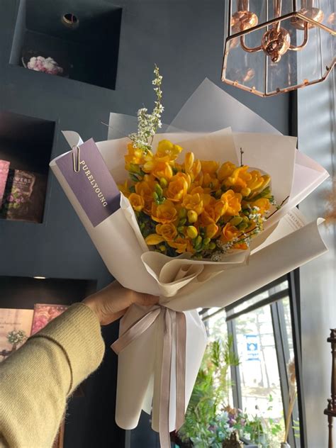 프리지아꽃다발 생일꽃다발 기념일꽃선물 신라호텔꽃집 서울역꽃집 용산꽃집 퓨얼리영플라워 네이버 블로그