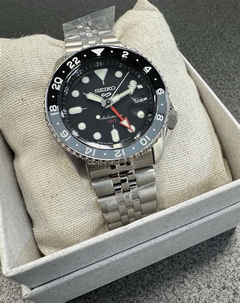 Seiko 5 Sports Automatic Gmt Steel Band Black Dial Watch Ssk001 New
