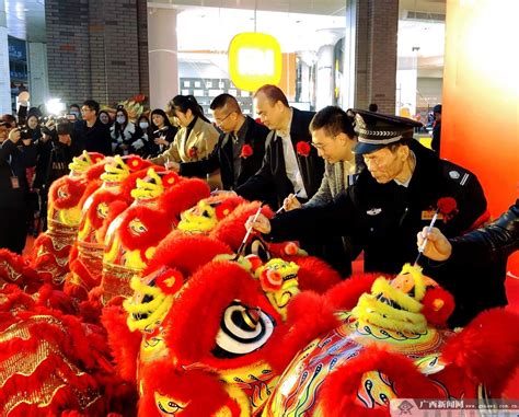 共创夜市新生机与活力 南宁中山路美食街新址元宵开市资讯频道东方养生