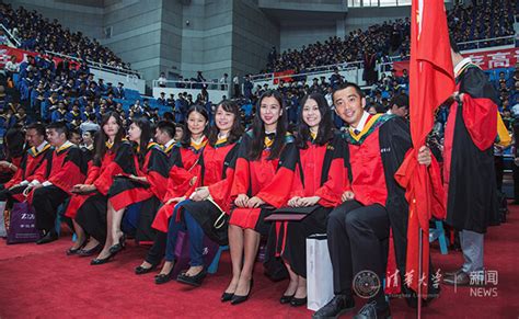 清华大学2016年研究生毕业典礼举行 清华大学