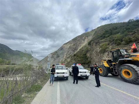 四川松潘：青云镇境内发生山体高位垮塌，无人员伤亡腾讯新闻