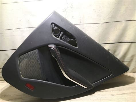 Boczek drzwi prawy tył AMG Mercedes CLA W117 14r 13423771676