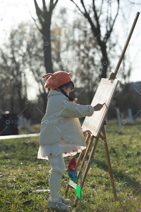 长发高清图片 可爱的小女孩写作业592 风景名胜免费下载 格式 2667像素 编号67609863 千图网
