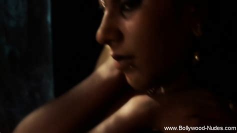 Shows Her Love Of Being Naked And Feeling Powerful Nude Eporner