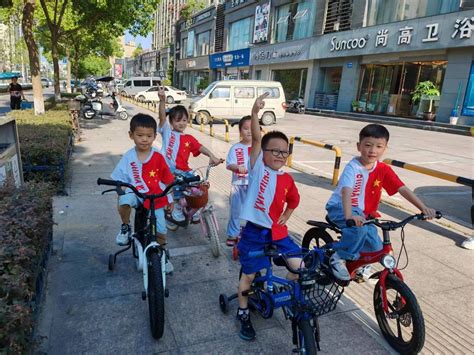 区普西幼儿园一骑 出发 低碳亚运