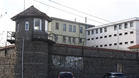 Правосъдното министерство поиска 20 млн лв за служителите в затворите Новини бг