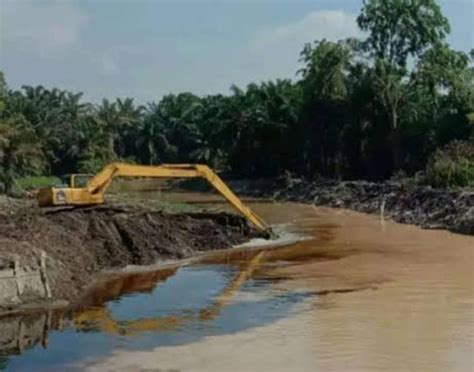 Gandeng BWSS Dinas PUPR Lanjut Normalisasi Sungai Sail Tahun 2024