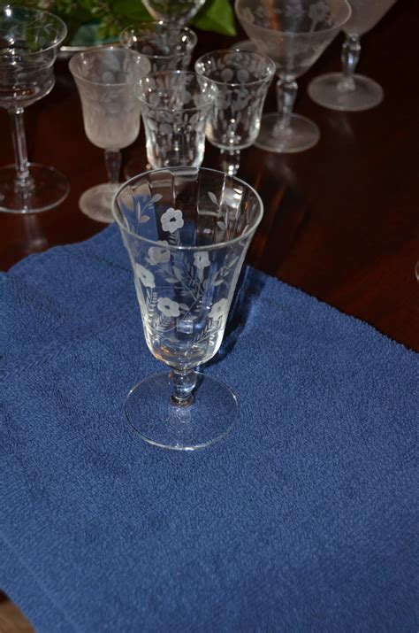 Identifying Glassware Patterns