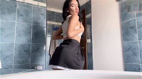Me masturbo pensando en mi padrastro que me dijo que hoy me veía bonita xHamster