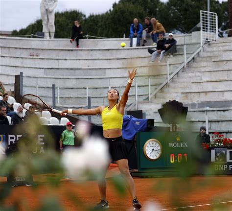 网球——wta1000罗马站：郑钦文止步八强凤凰网